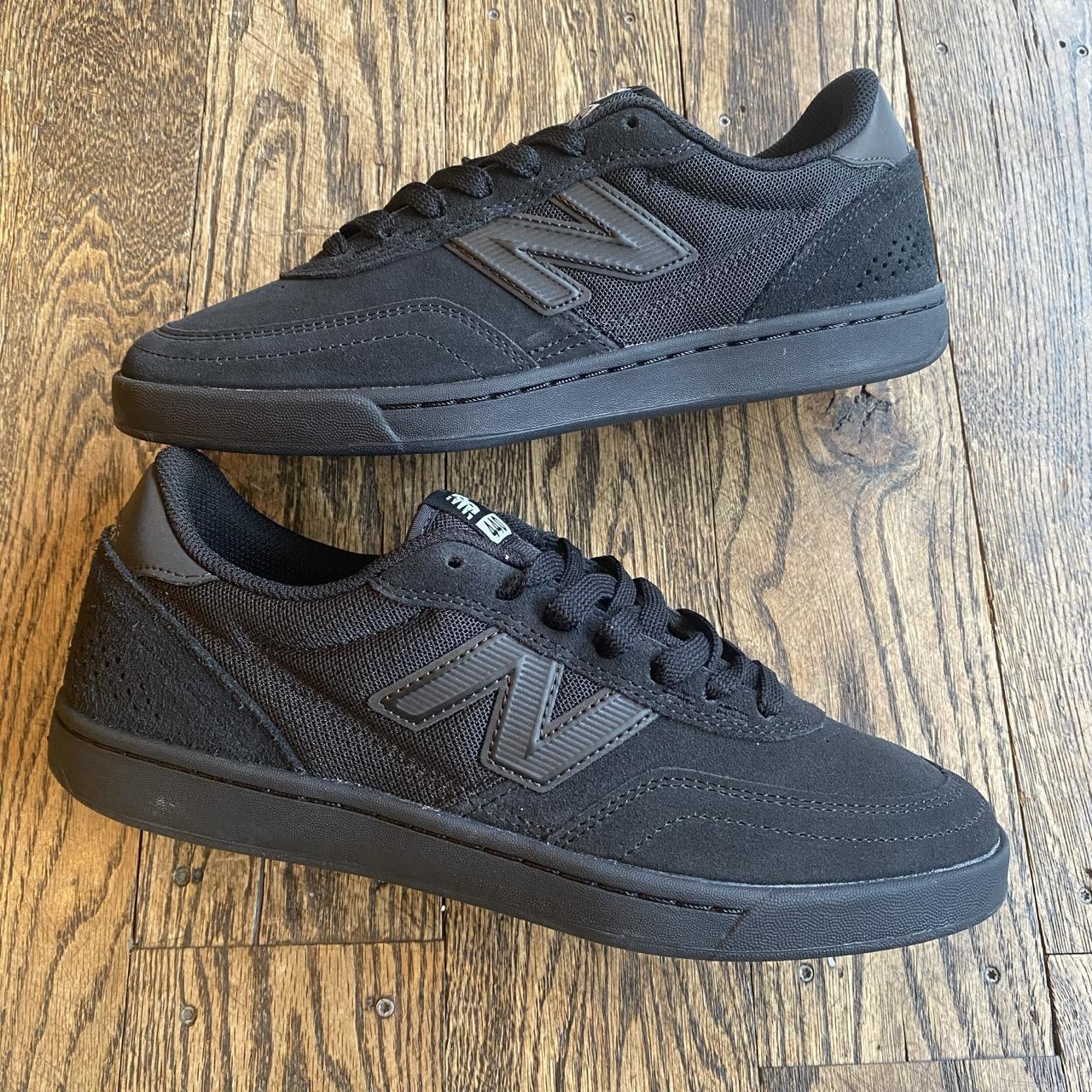 New Balance Numeric 440v2 (Black/Black) – humidity